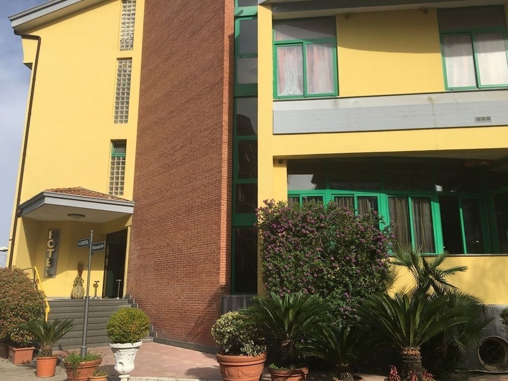 Hotel Stefano a Melito in Melito di Napoli | 2025 Updated prices, deals ...