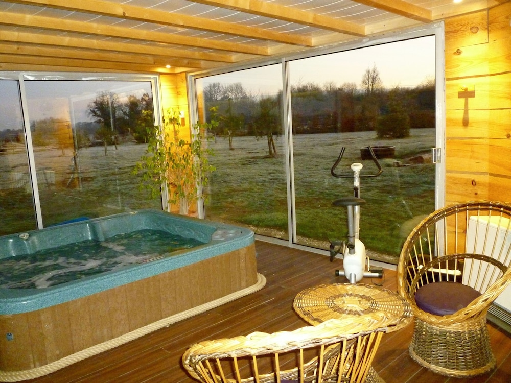 B&B avec spa La Serpauderie in Saintes | 2025 Updated prices, deals ...