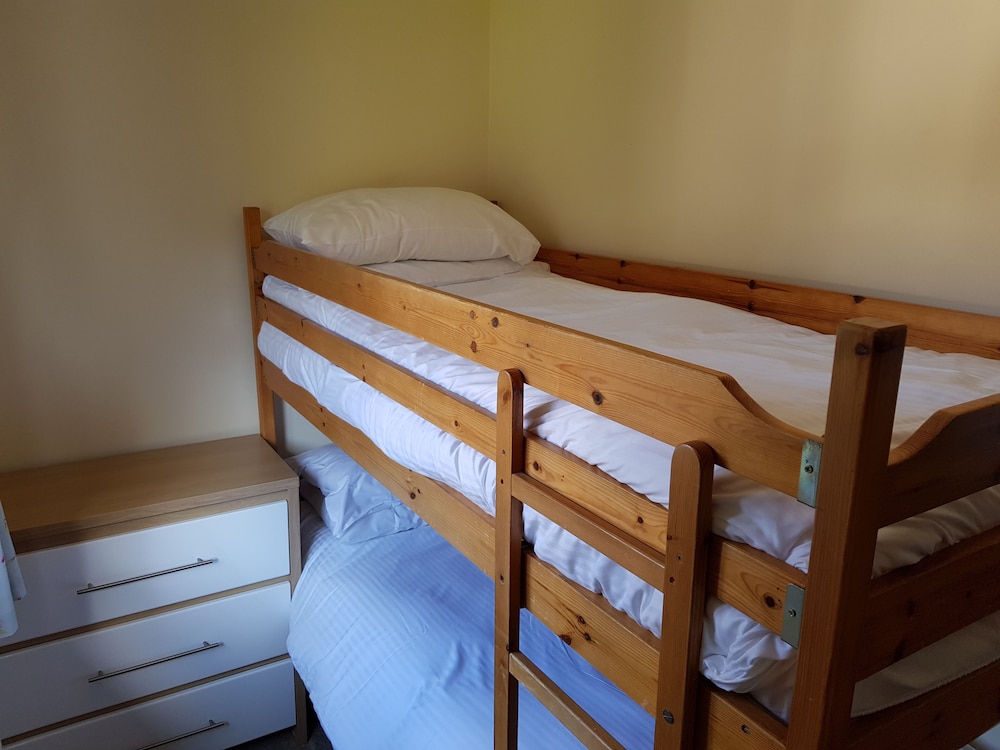 Tolroy Manor Holiday Park in | 2025 Updated prices, deals - Klook ...