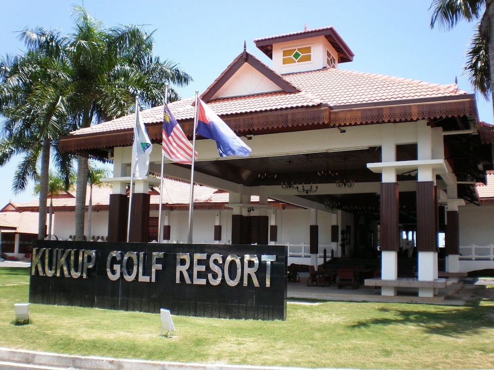 Kukup Golf Resort in Kukup | 2025 Updated prices, deals - Klook United ...