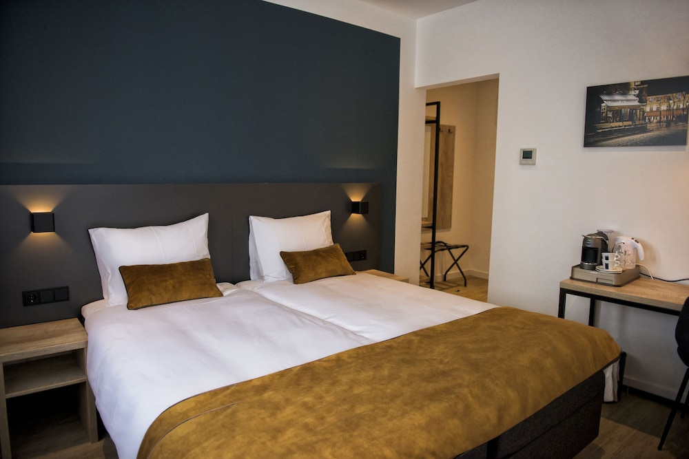 Hotel et le Café de Paris in Apeldoorn | 2025 Updated prices, deals ...