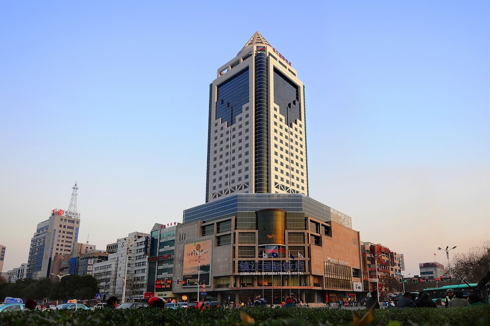 Landison Plaza International Hotel Zhenjiang in Zhenjiang City | 2025 ...
