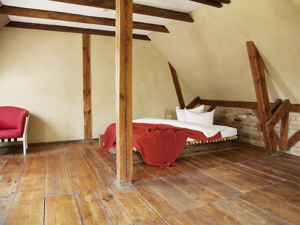 Forsthaus Strelitz in Neustrelitz | 2025 Updated prices, deals - Klook ...