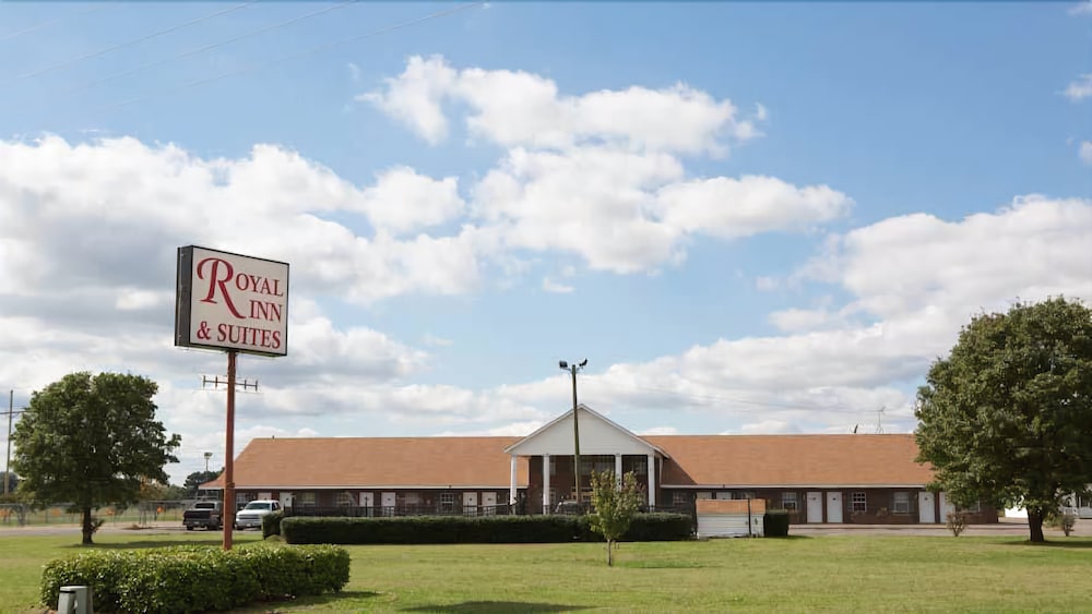 Royal Inn and Suites in | 2025 Updated prices, deals - Klook United States