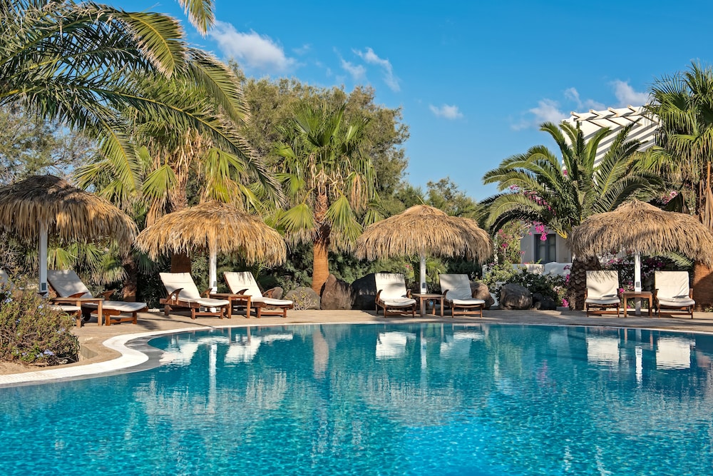Atlantis Beach Villa in Municipality of Thira | 2025 Updated prices ...