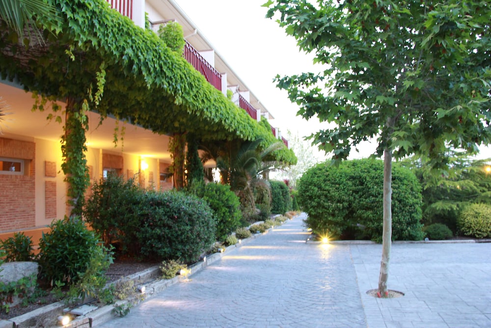 La Ermita Hotel in Brunete | 2023 Updated prices, deals - Klook Malaysia