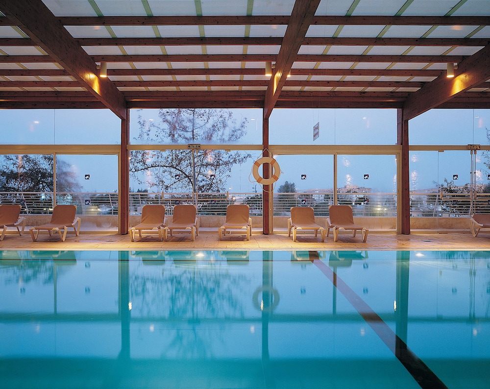 Isrotel Ramon Inn Hotel in Mitzpe Ramon | 2023 Updated prices, deals ...