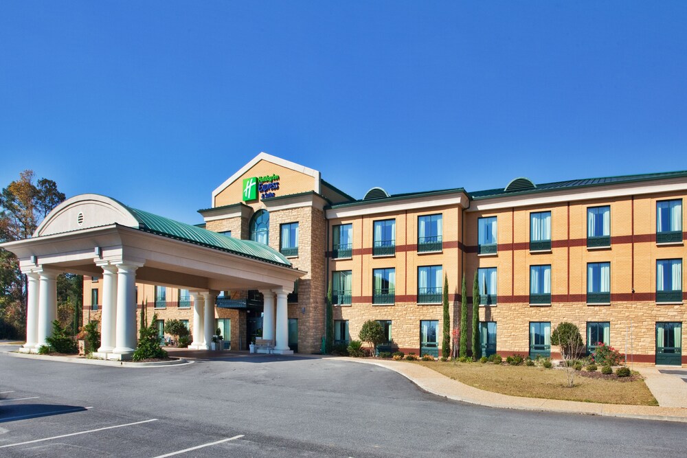 Holiday Inn Express Hotel & Suites Macon-West by IHG in Macon | 2026 ...