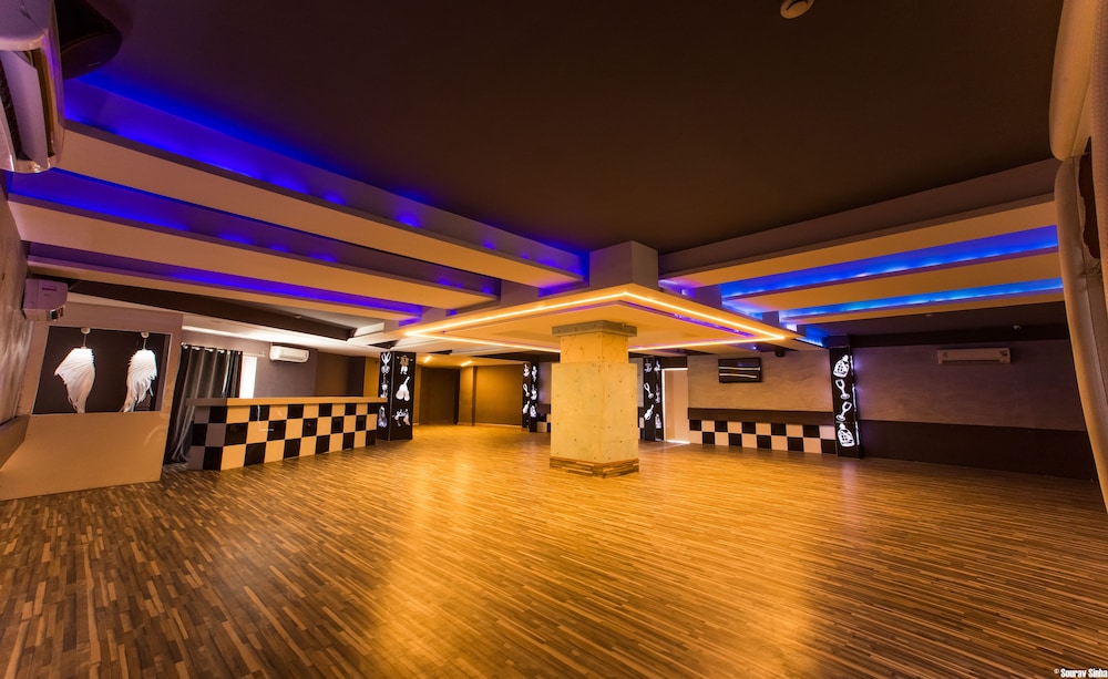 Papaya Tree in Indore | 2024 Updated prices, deals - Klook Canada