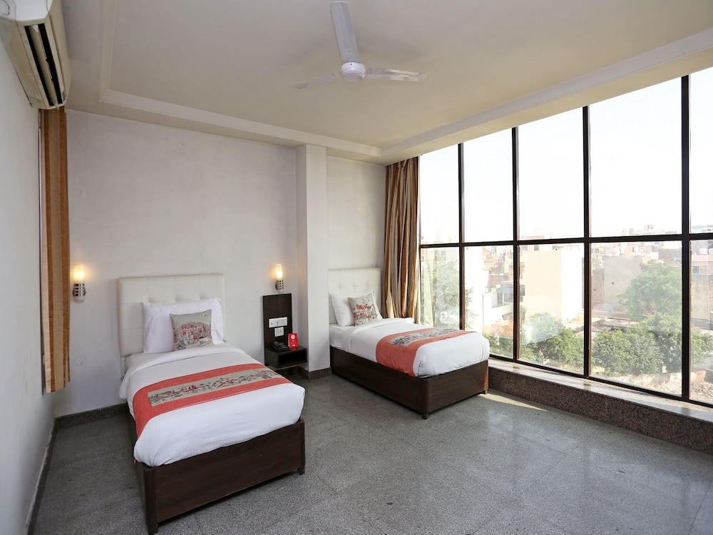 OYO 8536 Azad Square in Gurugram | 2023 Updated prices, deals - Klook ...