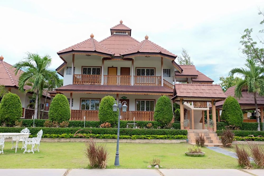 Ruen Sam Ran Resort in Suan Phueng | 2024 Updated prices, deals - Klook ...