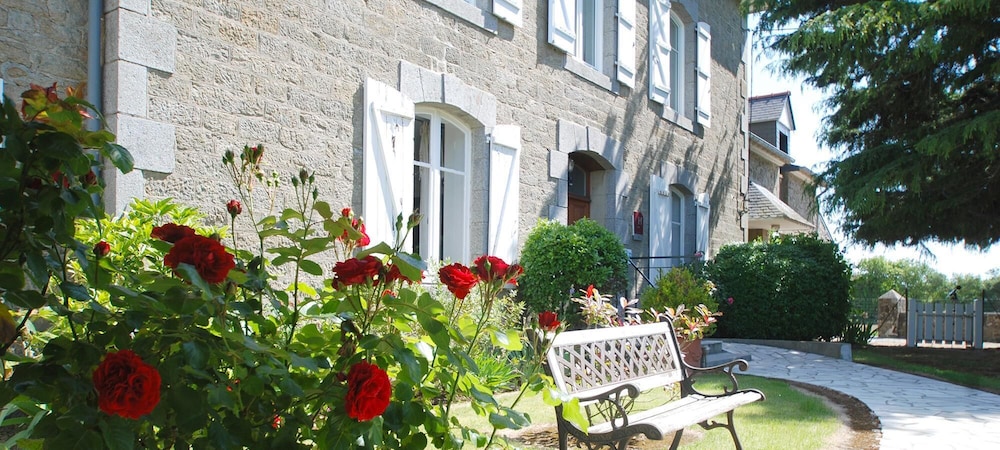 Hôtel le Chatellier in | 2024 Updated prices, deals - Klook United States