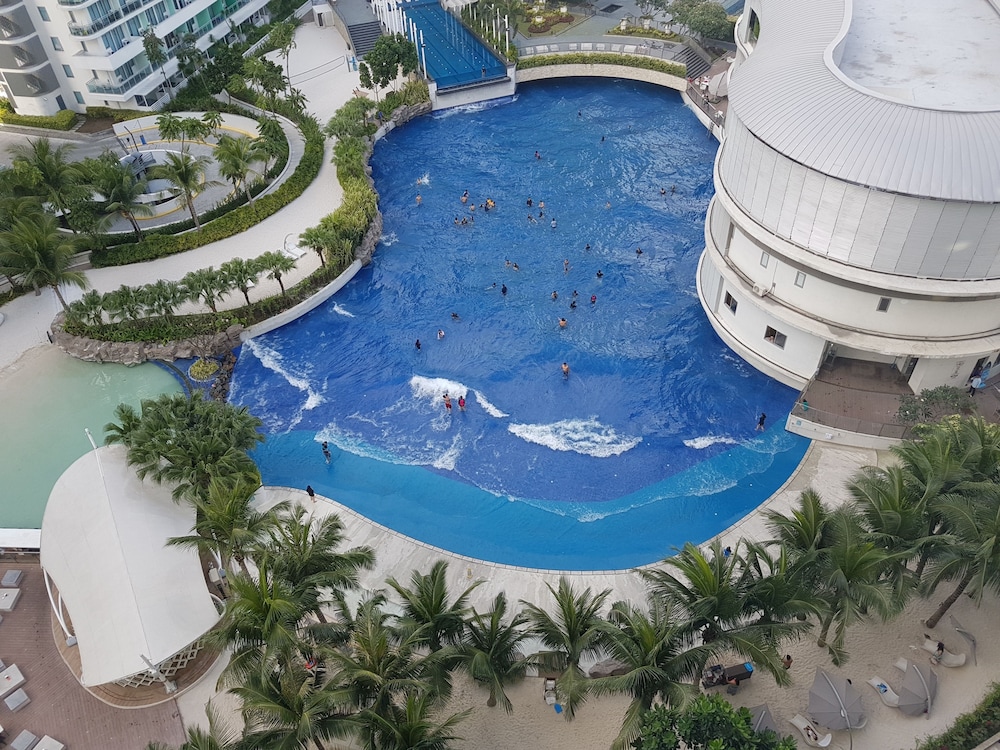 Maui Condotel @ Azure Urban Resort Residence in Parañaque | 2024 ...