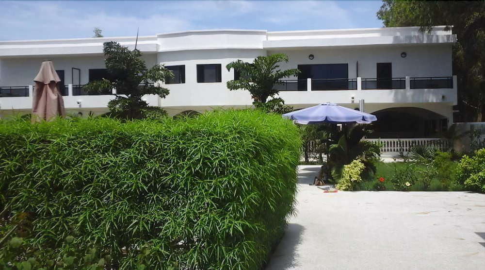 Le Falafu in Arrondissement de Kabrousse | 2023 Updated prices, deals ...