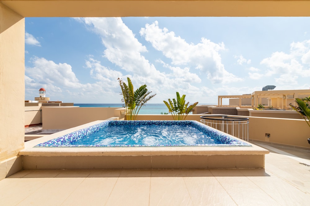 Condo El Faro Coral By Playa Paradise in Playa del Carmen | 2025 ...