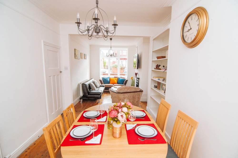 Rockingham House in | 2024 Updated prices, deals - Klook United States