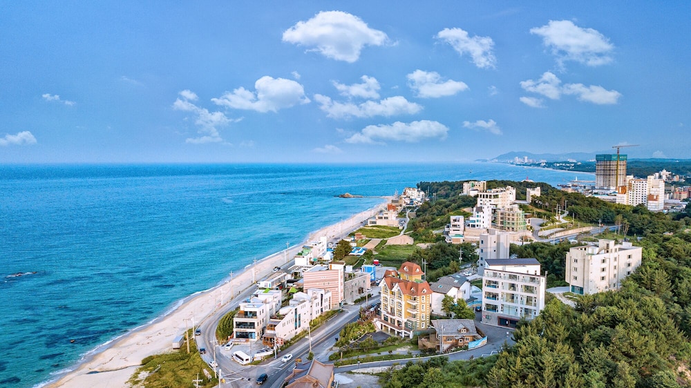 Gangneung Pension Sea and - Pet Friendly in Gangwon-do | 2025 Updated ...