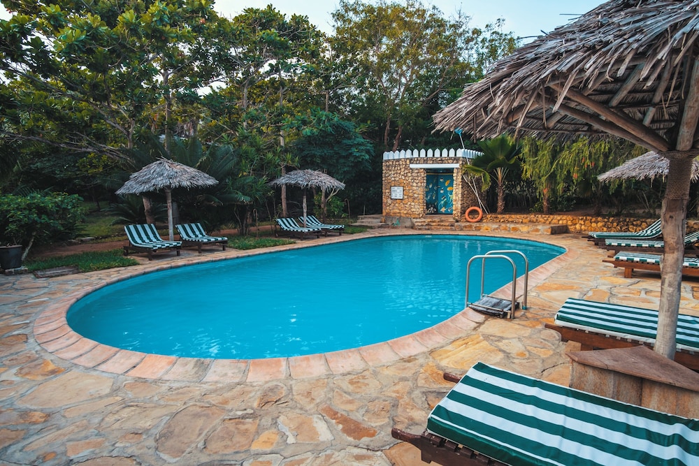 Mkoma Bay Tented Lodge in Pangani | 2025 Updated prices, deals - Klook ...