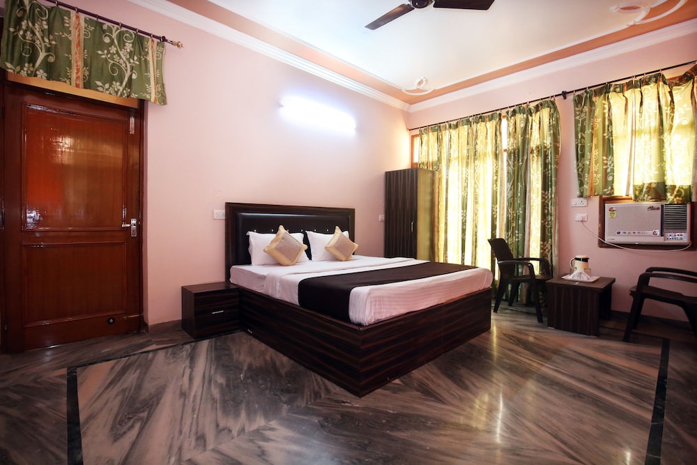 OYO Flagship 4891 Moti Sagar in Chandigarh | 2025 Updated prices, deals ...