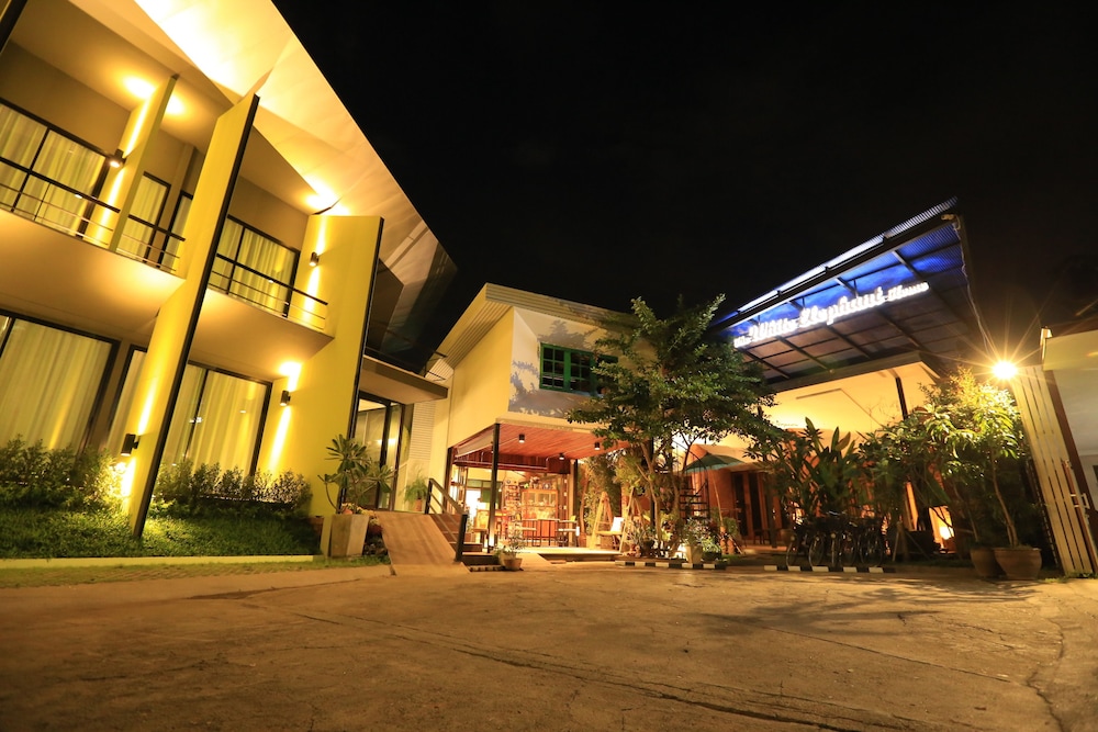 The White Elephant Home in Chiang Mai | 2025 Updated prices, deals ...