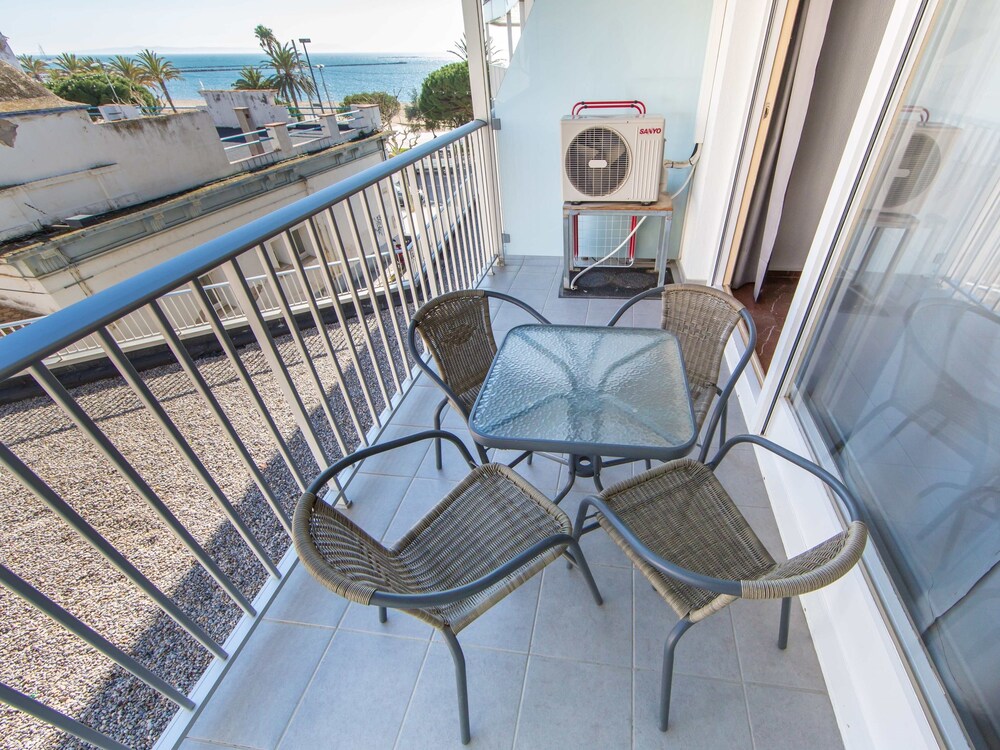 Palmeras 2.2/2.5 in Upper Empordà | 2025 Updated prices, deals - Klook ...