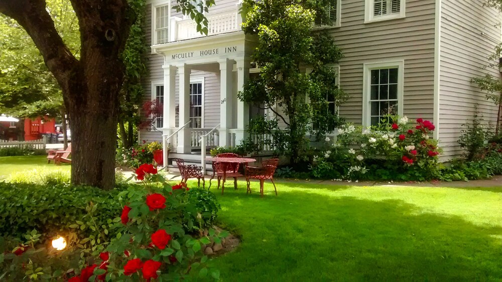 Mccully House Inn in null | 2023 Updated prices, deals - Klook United ...