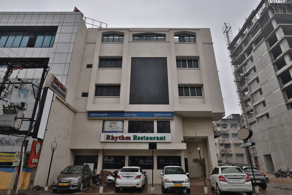 Super Collection O Limda Chowk Formerly Hotel Harmony in Rajkot | 2025 ...