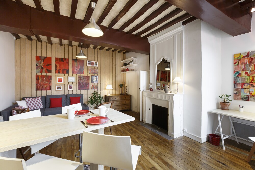 Drôle de Dame in Rennes | 2025 Updated prices, deals - Klook United States