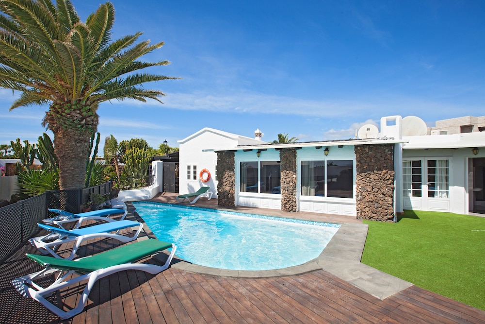 Villa Jessica Suites in Tías | 2024 Updated prices, deals - Klook ...