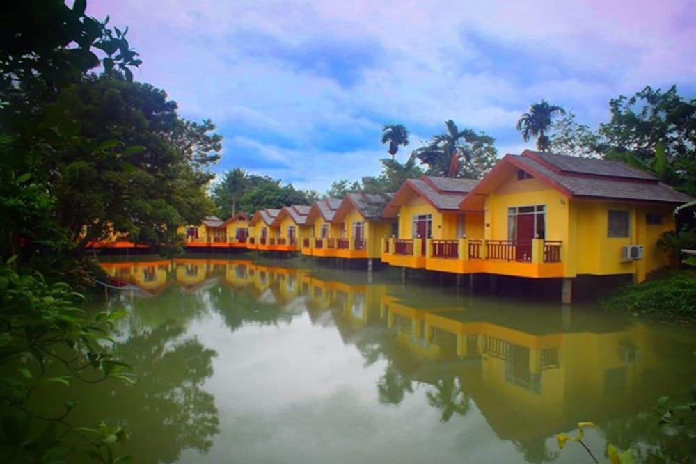 Maerim Whale Park Resort. in Mae Rim | 2024 Updated prices, deals ...