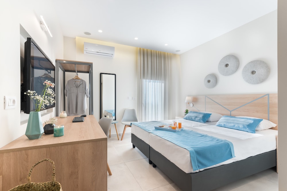 Santorini Main Square in Municipality of Thira | 2023 Updated prices ...