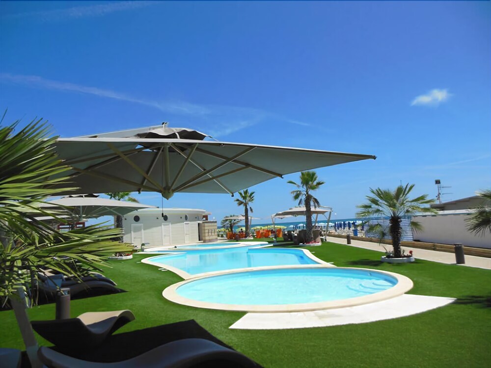 Hotel Astor in Alba Adriatica | 2024 Updated prices, deals - Klook ...