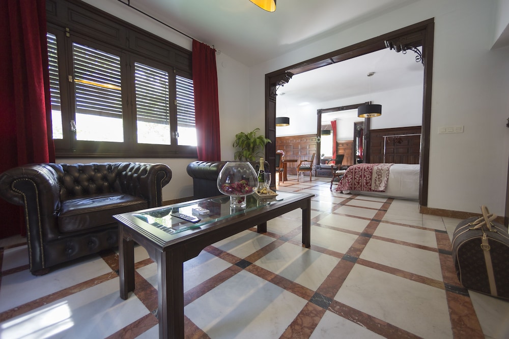 Gala Placida Experience 1923 in Granada | 2024 Updated prices, deals ...