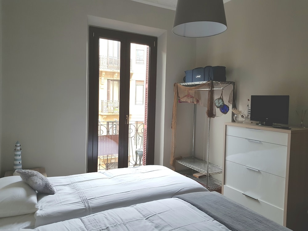 La casa de Maria in San Sebastián | 2025 Updated prices, deals - Klook ...