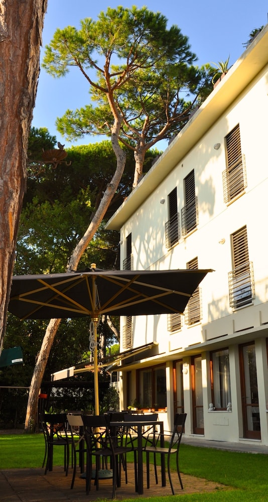 Hotel Etruria in Unione dei comuni della Versilia | 2025 Updated prices ...