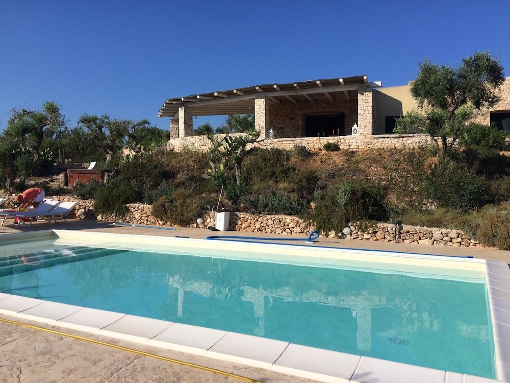 Li Fani Luxe Pool Stone House in Salve | 2024 Updated prices, deals ...