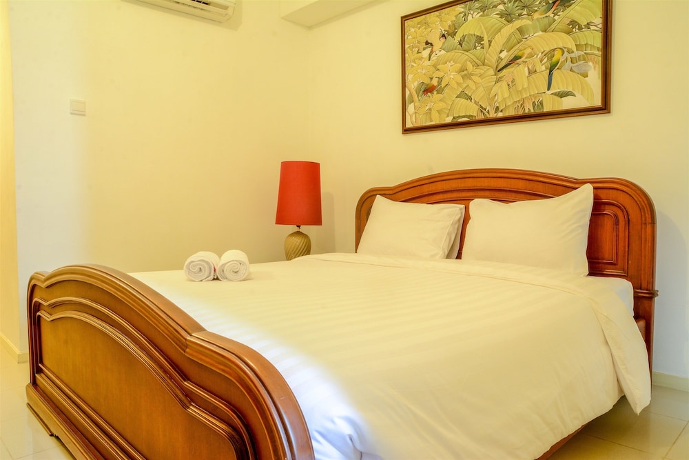 Classic Studio Room Cosmo Terrace Apartment By Travelio in Jakarta ...