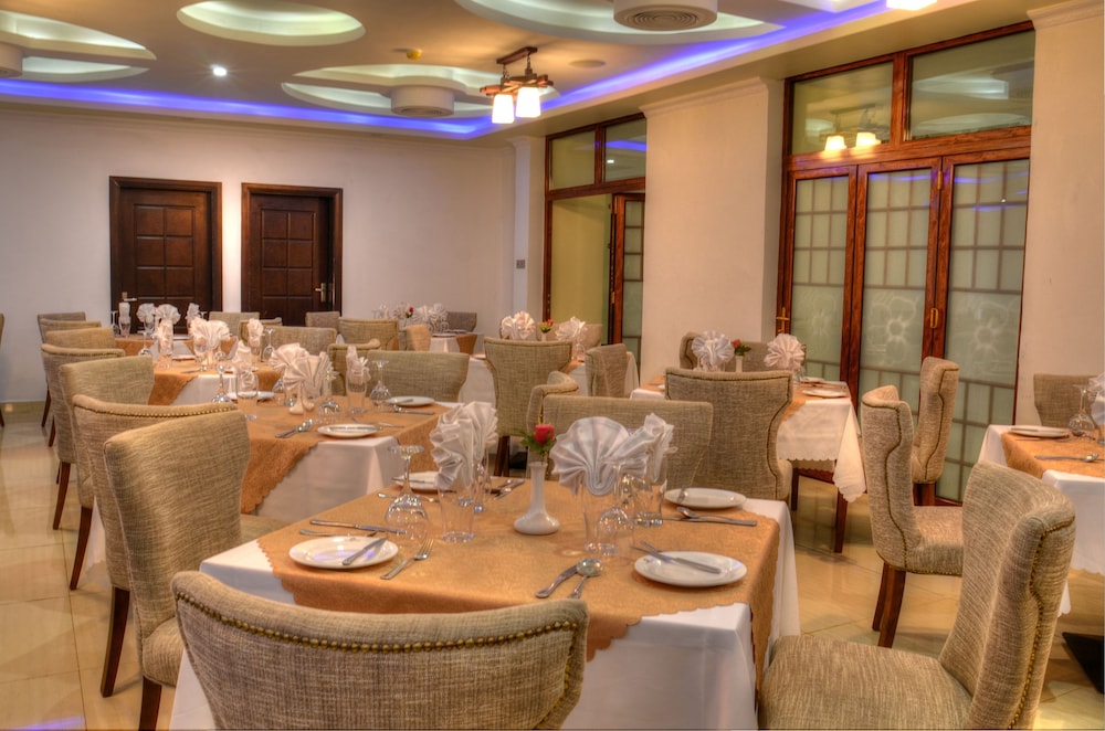 The White Rhino Hotel in Nyeri | 2025 Updated prices, deals - Klook ...