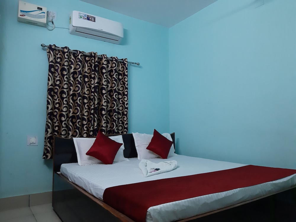 Goroomgo Gokul Anand Bhawan Puri in Puri | 2023 Updated prices, deals ...