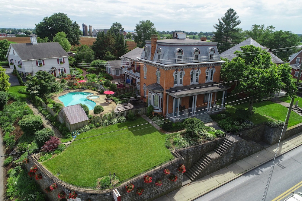 Greystone Manor Victorian Inn in | 2024 Updated prices, deals - Klook ...