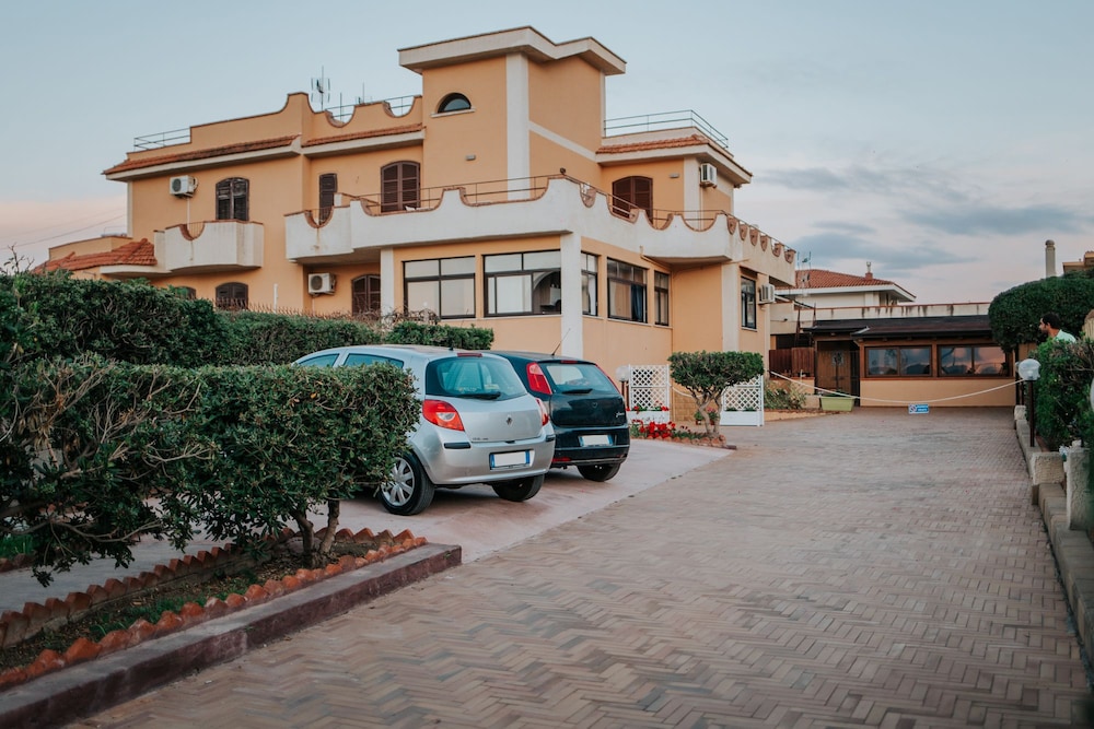 B&B Villa Rosa in Bagheria | 2024 Updated prices, deals - Klook United ...