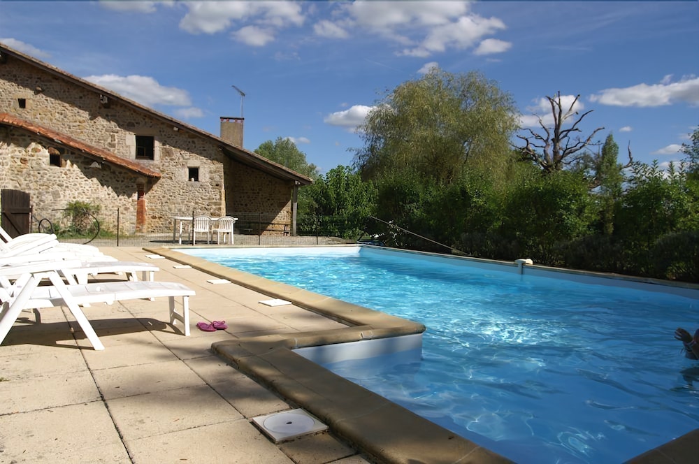 Gîte Relais de l'Age in Confolens | 2023 Updated prices, deals - Klook ...