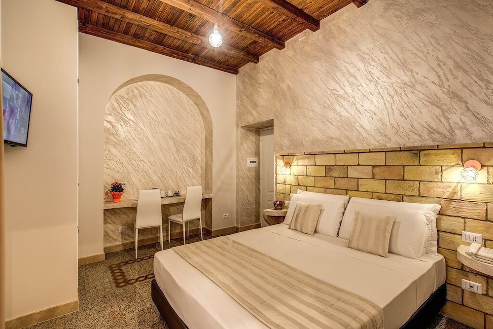 Colosseo Accomodation Room Guest House in Rome | 2023 Updated prices ...