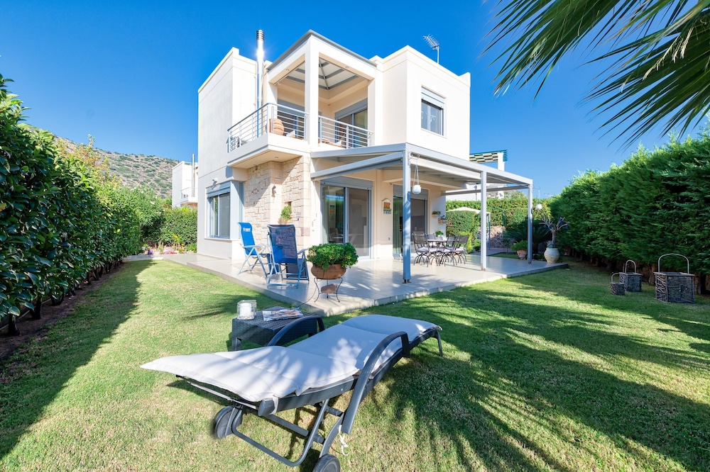 Elegant Maisonette Garden near Beach in Municipality of Aegina | 2024 ...