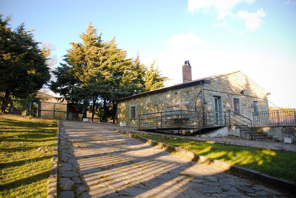 Il Borgo Delle Arti in Armento | 2024 Updated prices, deals - Klook ...