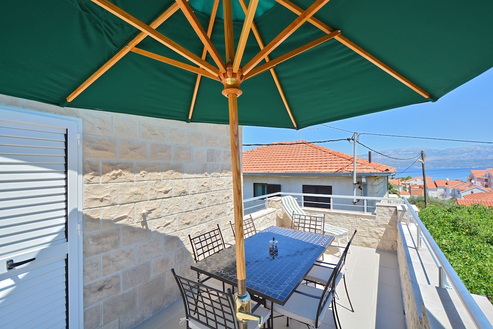 Villa CasaBlanca in Grad Supetar | 2024 Updated prices, deals - Klook ...