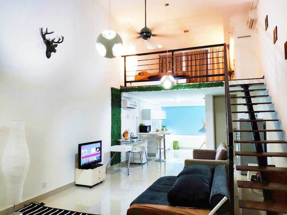 Subang Loft, 5 pax, 3 min to Subang Parade in Petaling | 2025 Updated prices, deals - Klook ...