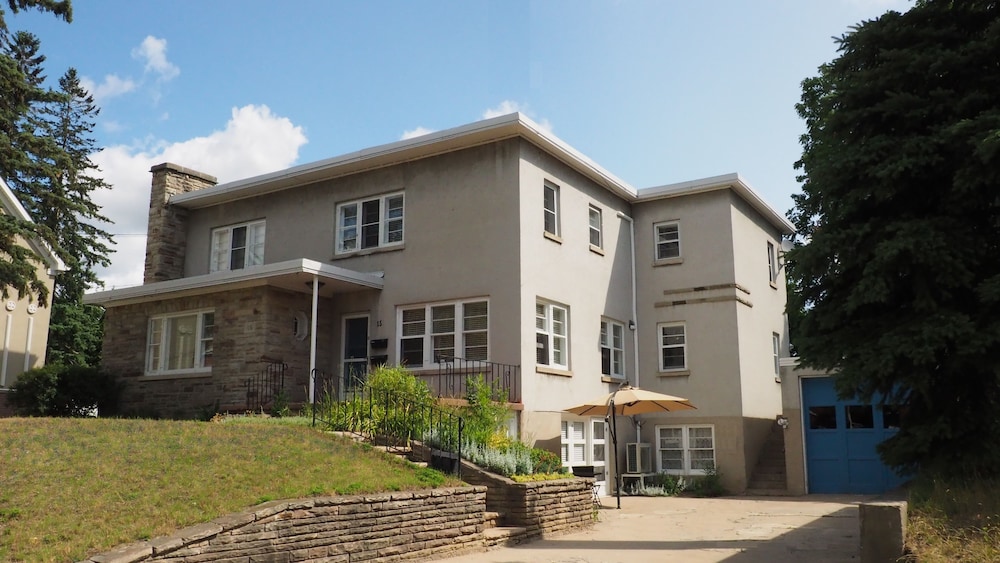 Parkside House in Kingston | 2024 Updated prices, deals - Klook ...