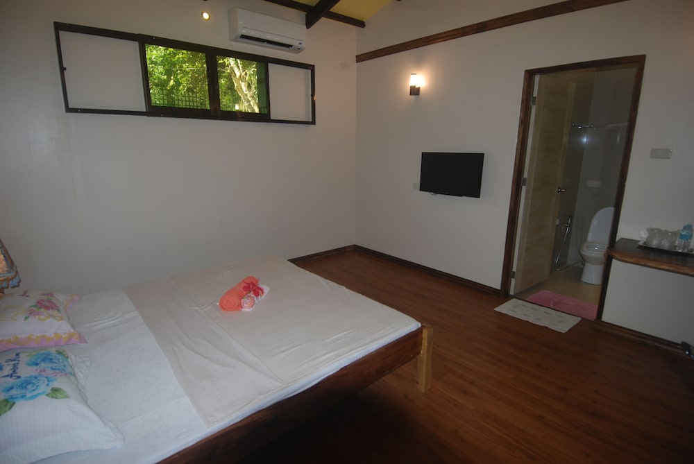 Rene's Diverslounge Resort in Calape | 2025 Updated prices, deals ...