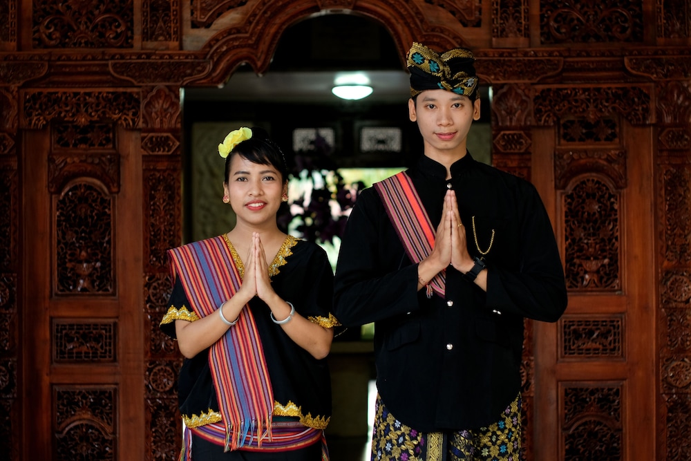 Puri Saron Senggigi Hotel in | 2025 Updated prices, deals - Klook ...